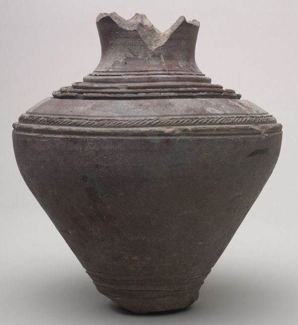 A Guide to Cambodian Ceramics - Southeast Asian Ceramic Society (SEACS)